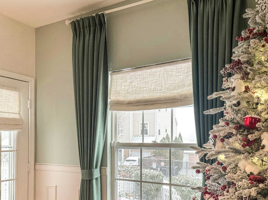 Draping Your Windows in Holiday Cheer: Christmas Curtain Trends for 20 ...