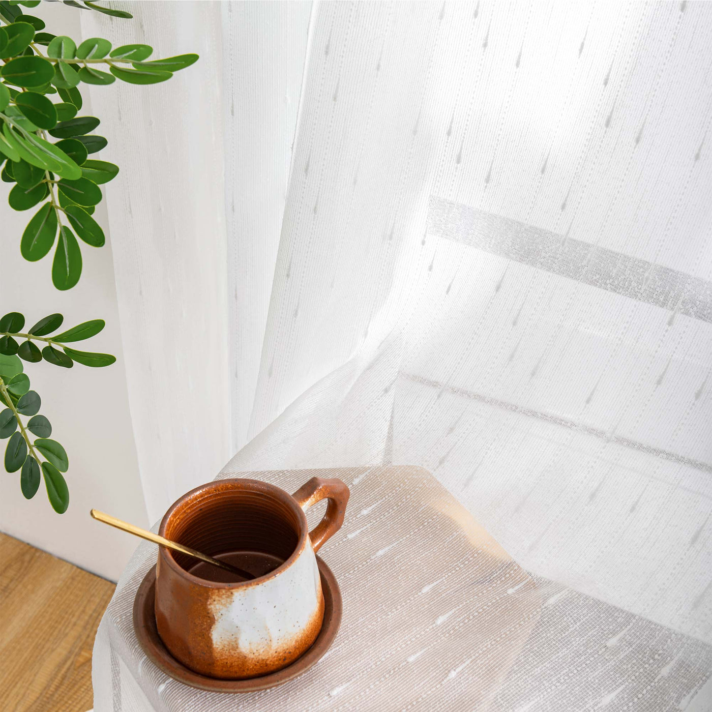 Rebecca Regentropfen-Textur Transparente Vorhänge – Curtarra